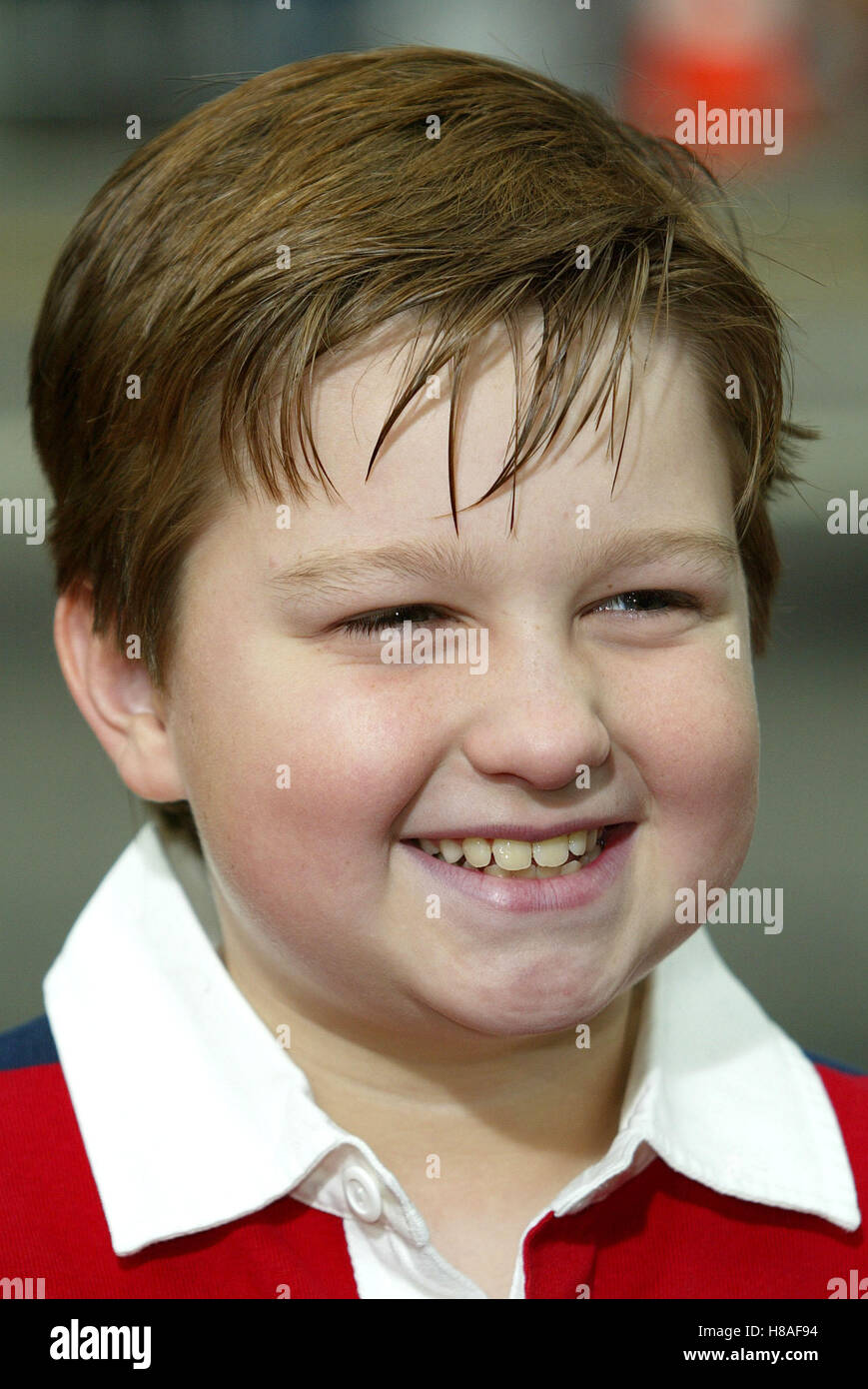 Angus jones 2003 looney tunes hi-res stock photography and images - Alamy