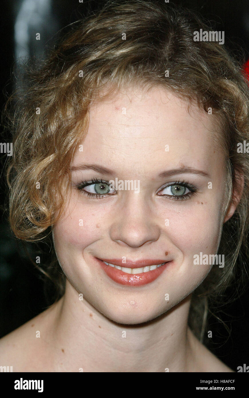 THORA BIRCH HOUSE OF SAND AND FOG WORLD P CINERAMA DOME HOLLYWOOD L.A ...