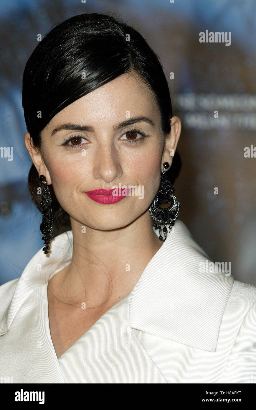 PENELOPE CRUZ GOTHIKA WORLD PREMIERE WESTWOOD LOS ANGELES USA 13 ...