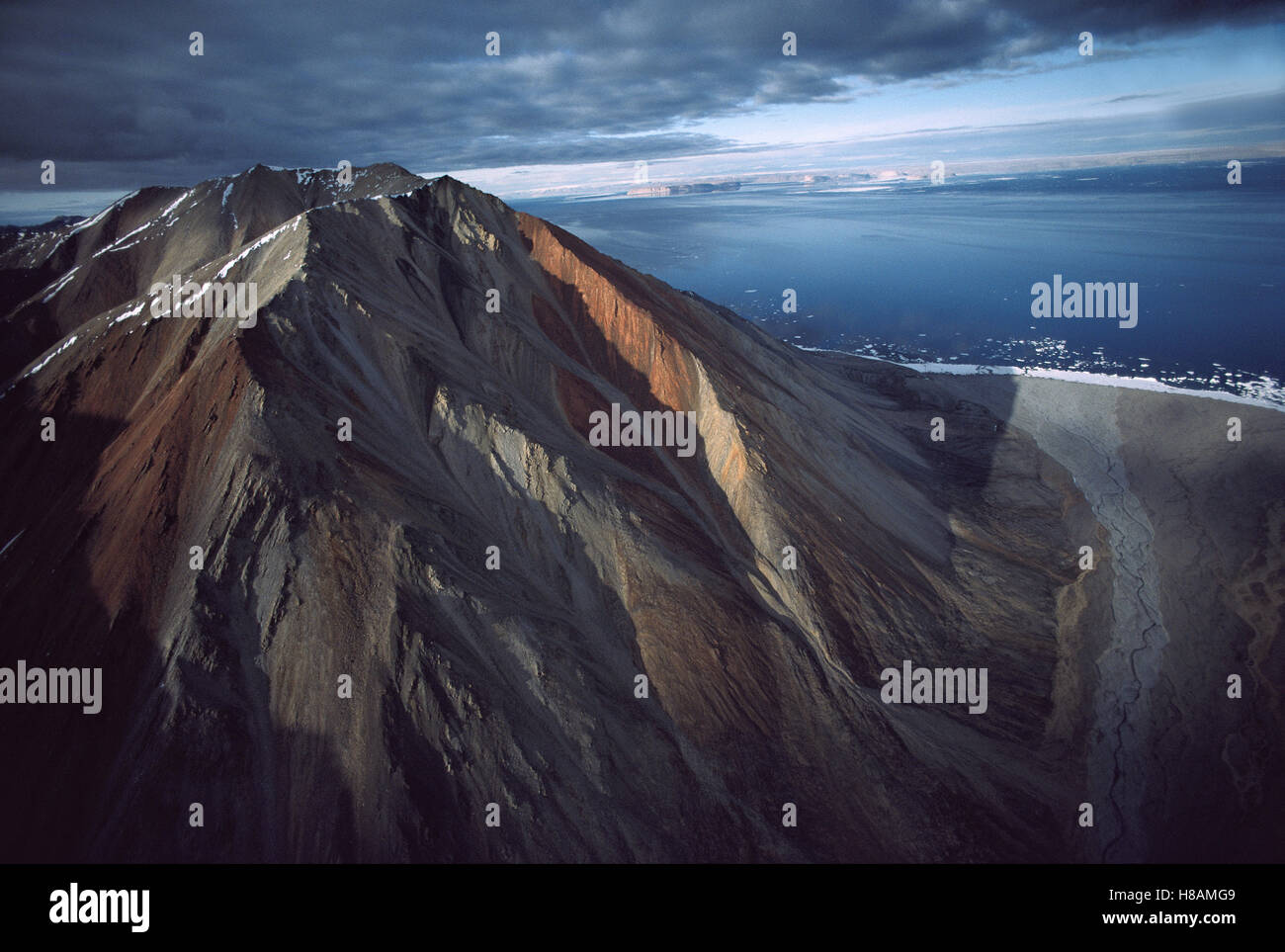 High arctic tundra, Ellesmere Island, Nunavut, Canada Stock Photo - Alamy