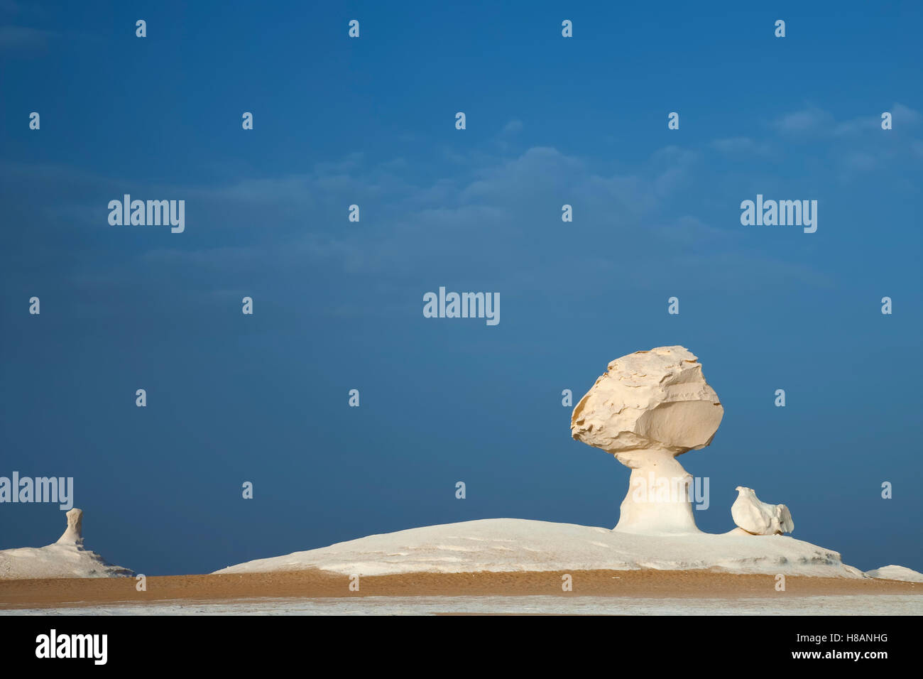 Limestone rock formations, White Desert National Park, Libyan Desert ...