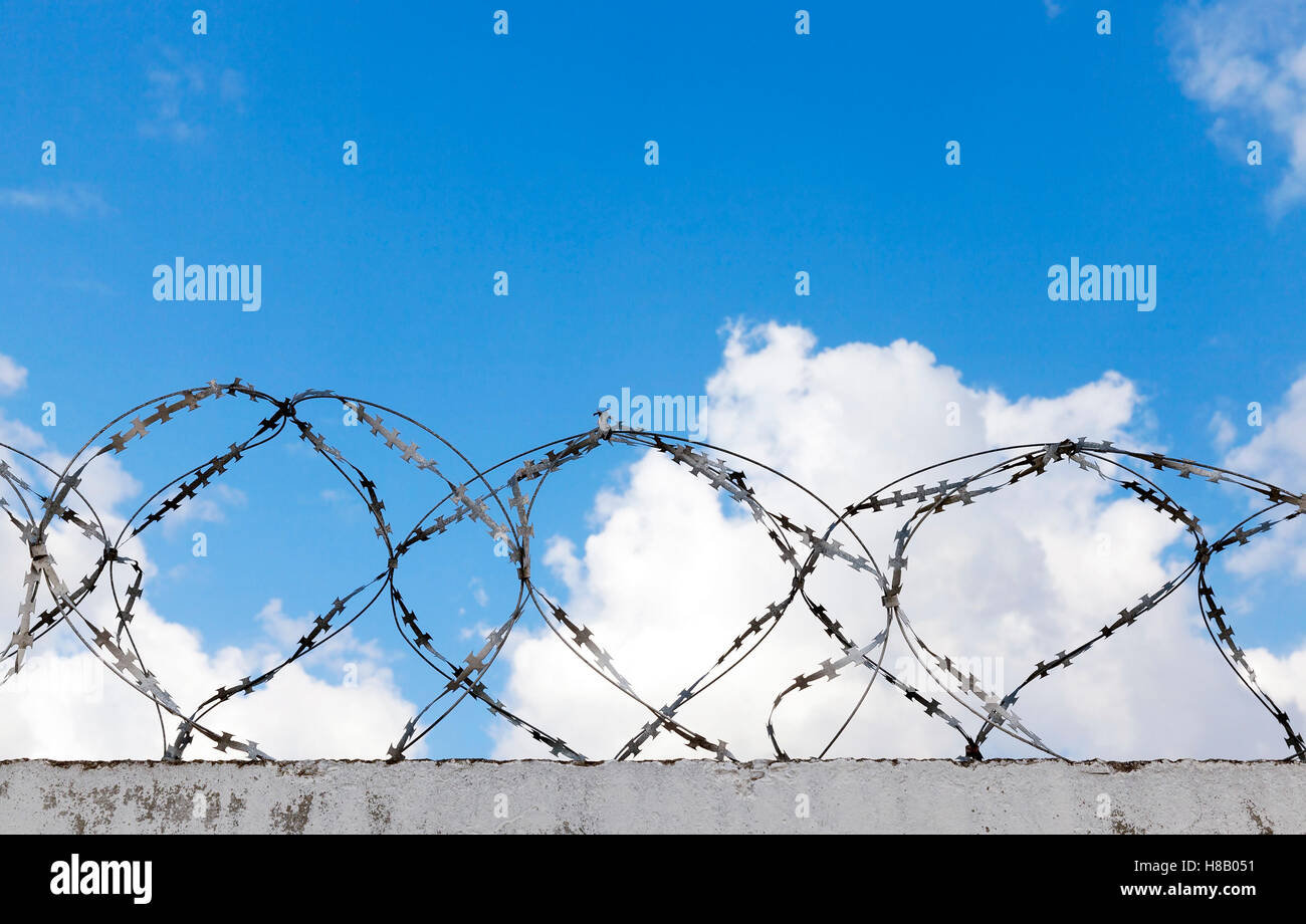 old barbed wire Stock Photo - Alamy