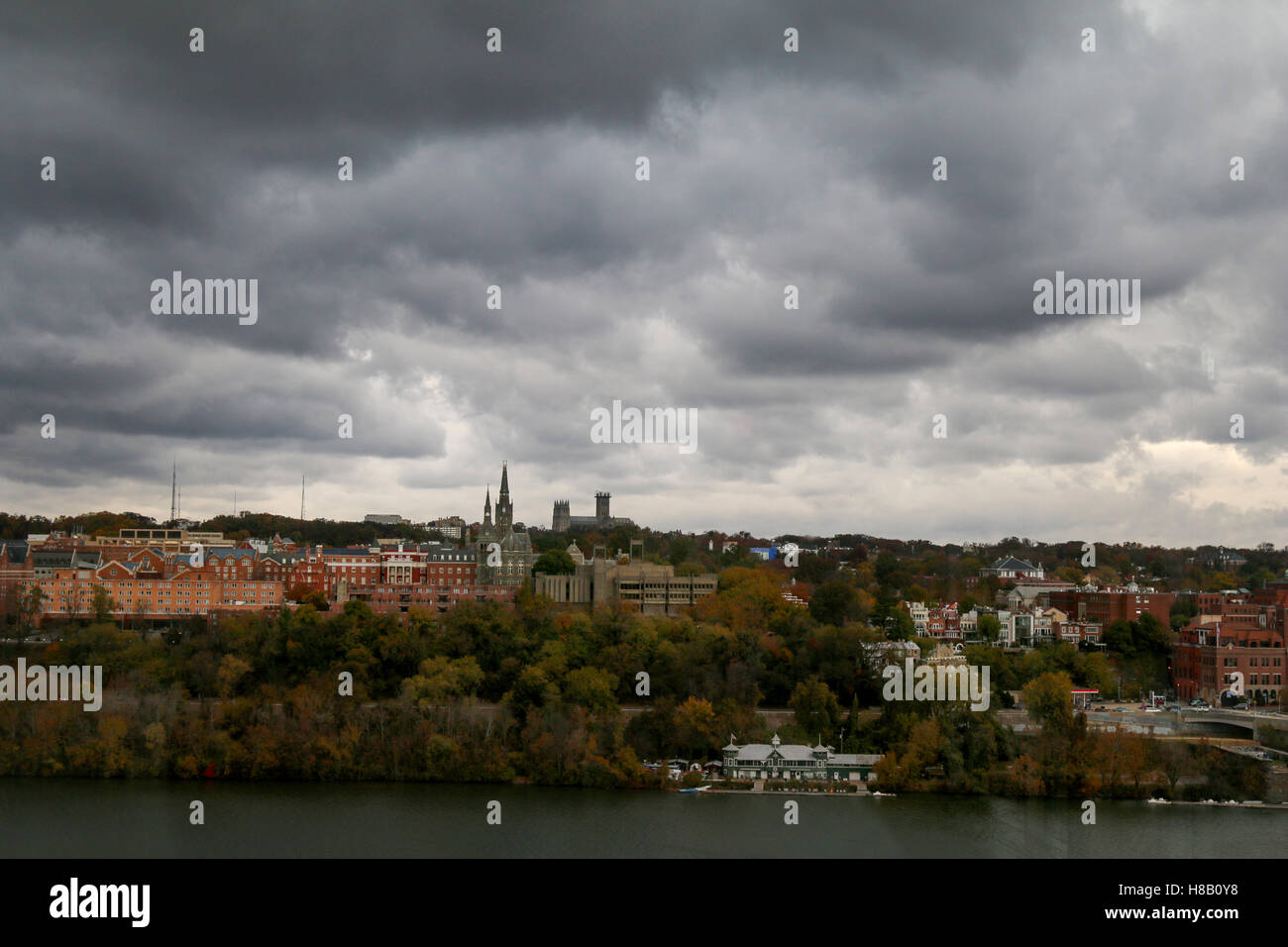 Potomac river georgetown house hi-res stock photography and images - Alamy