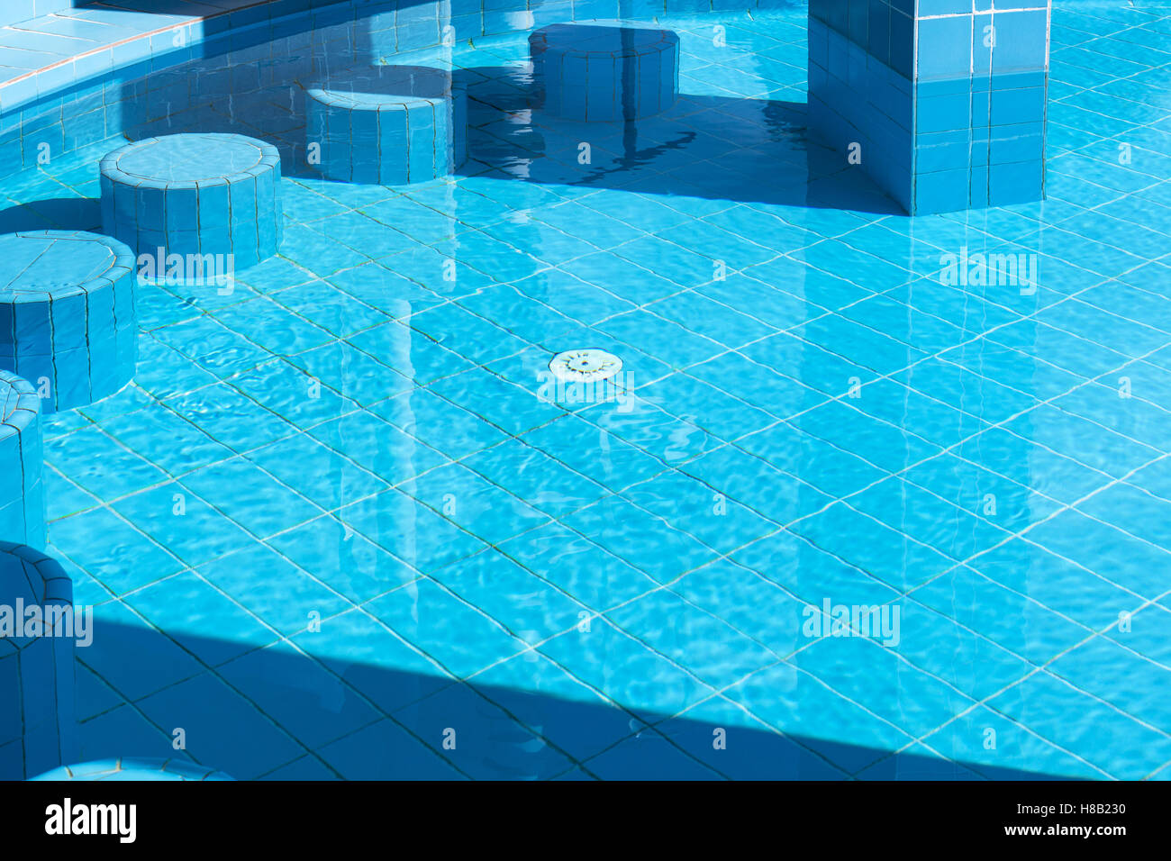 clear water in the modern swimming pool Stock Photo - Alamy