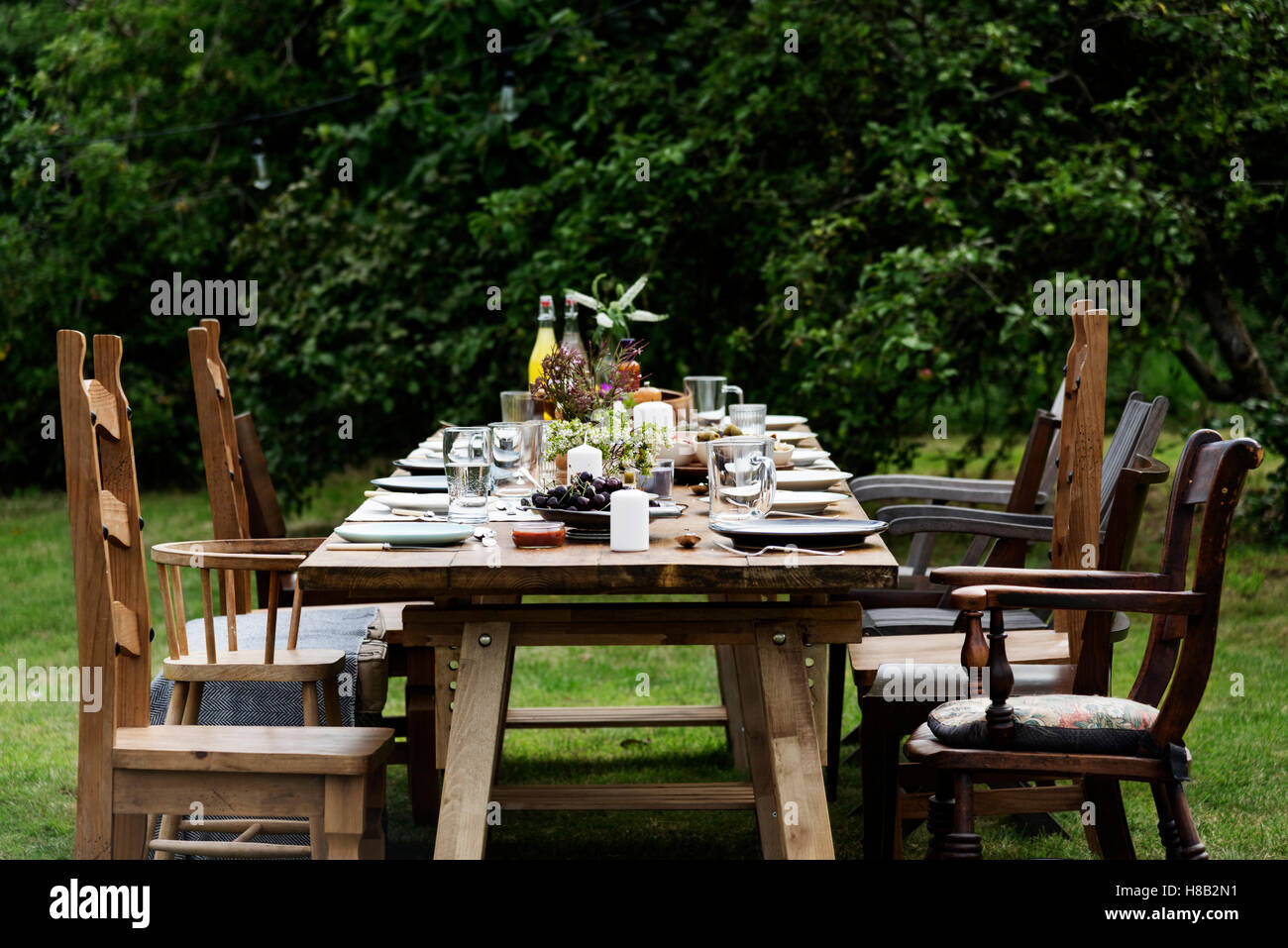 Table Dishware Decor Dinner Concept Stock Photo - Alamy