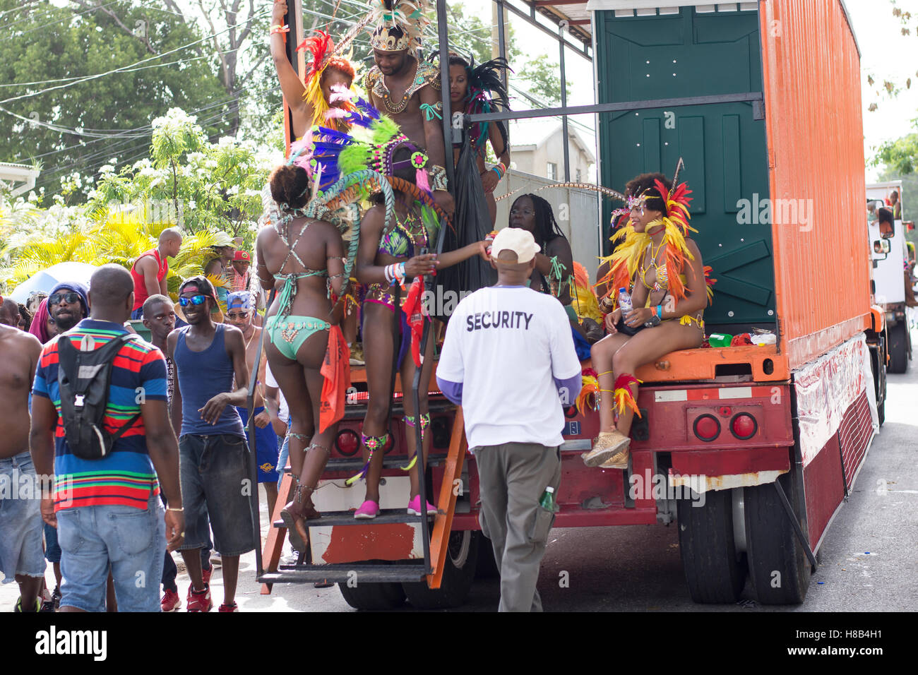 Kadooment barbados 2016 hi-res stock photography and images - Alamy