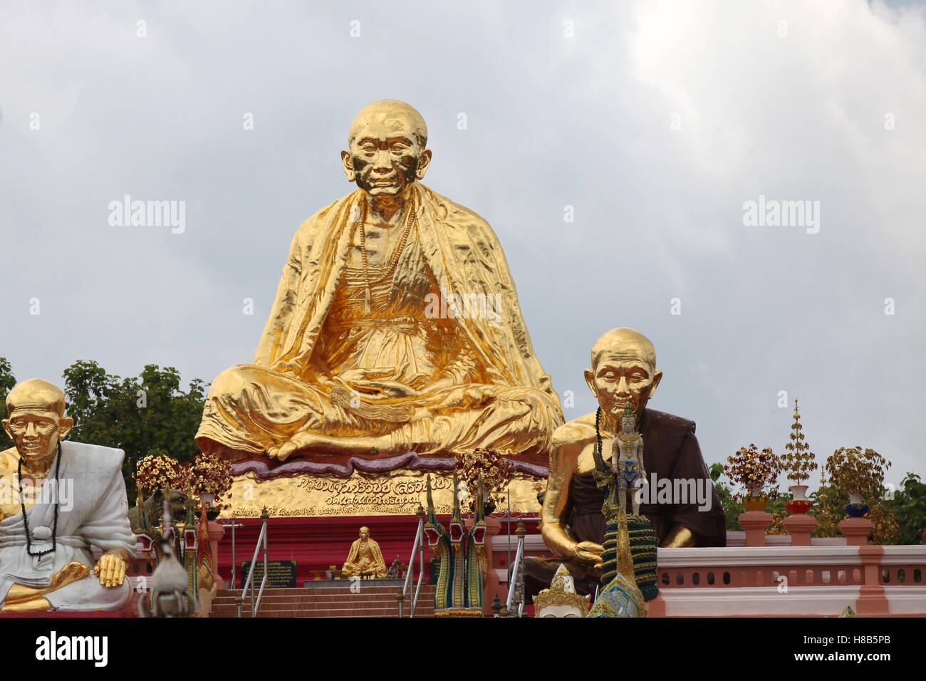 Sculpture, architecture and symbols of Buddhism, Thailand, South East ...