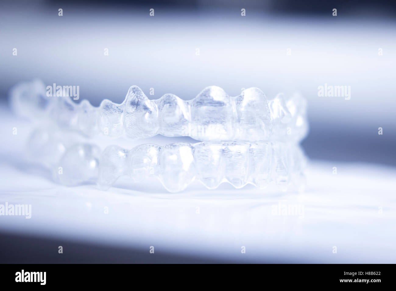 Invisible teeth aligner cosmetic orthodontic brackets used to ...