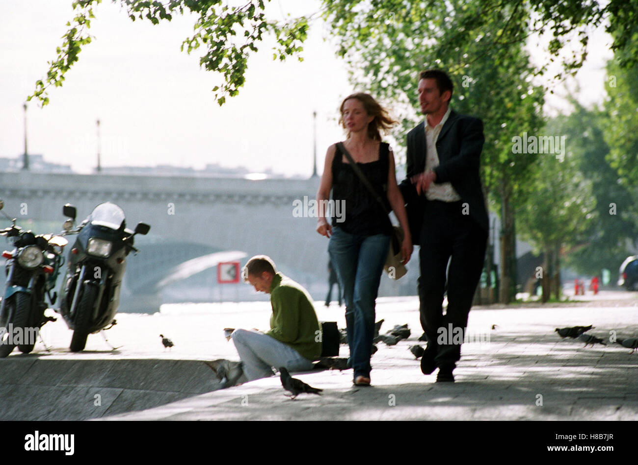 Before sunset ethan hawke hi-res stock photography and images - Alamy
