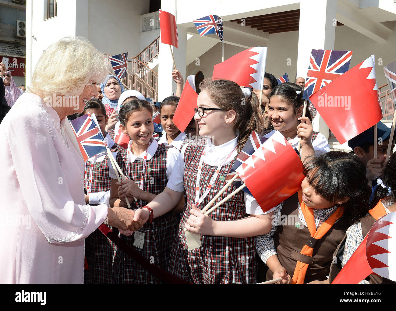 Bahrain children market hi-res stock photography and images - Alamy