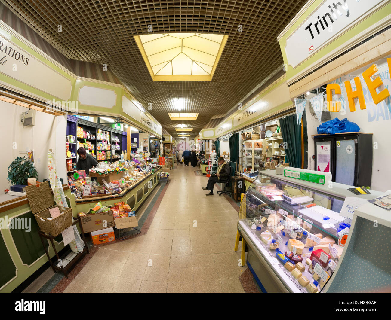 Hull trinity market hi-res stock photography and images - Alamy