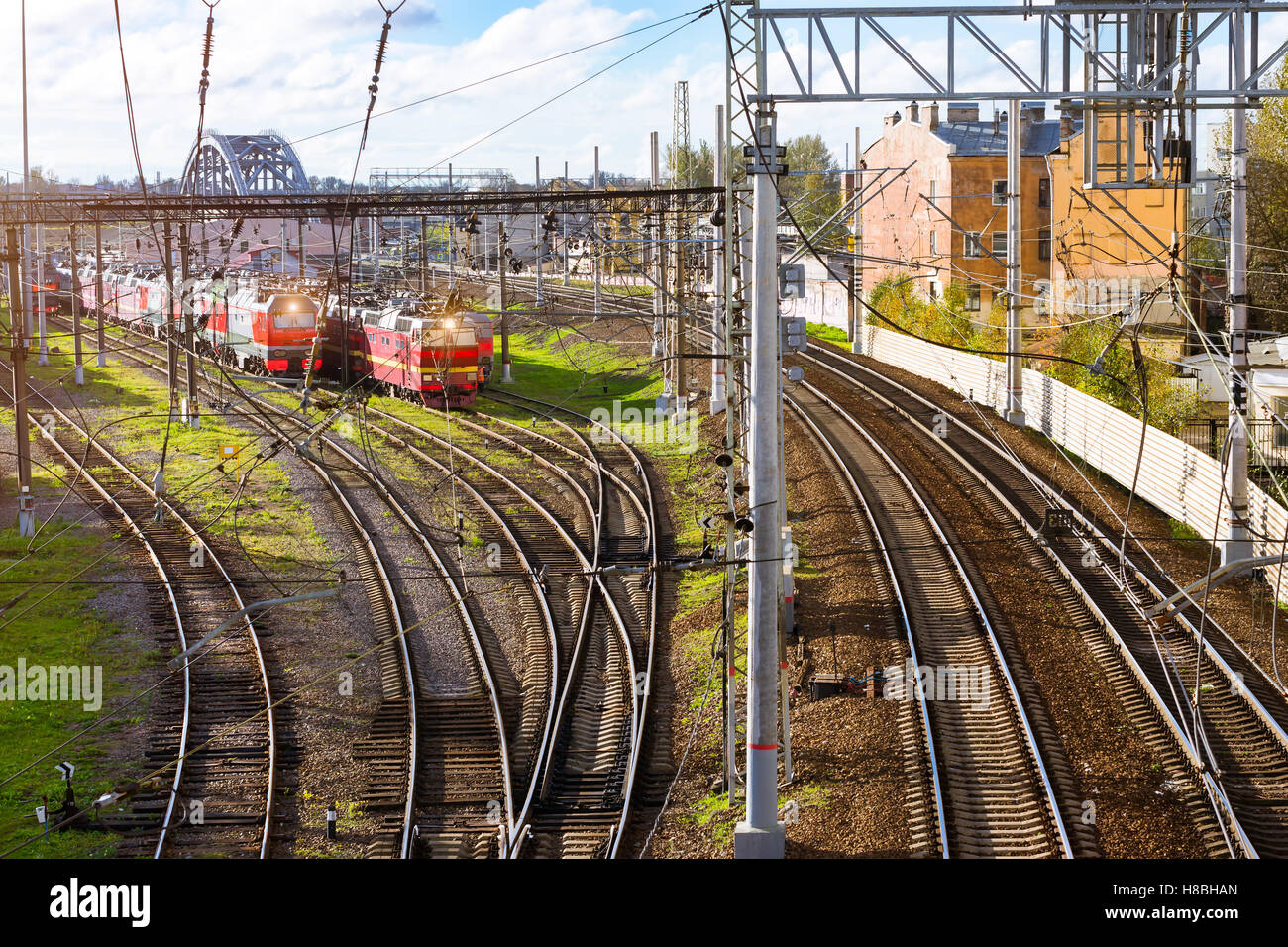 Rail Track Stand at Tara Padgett blog