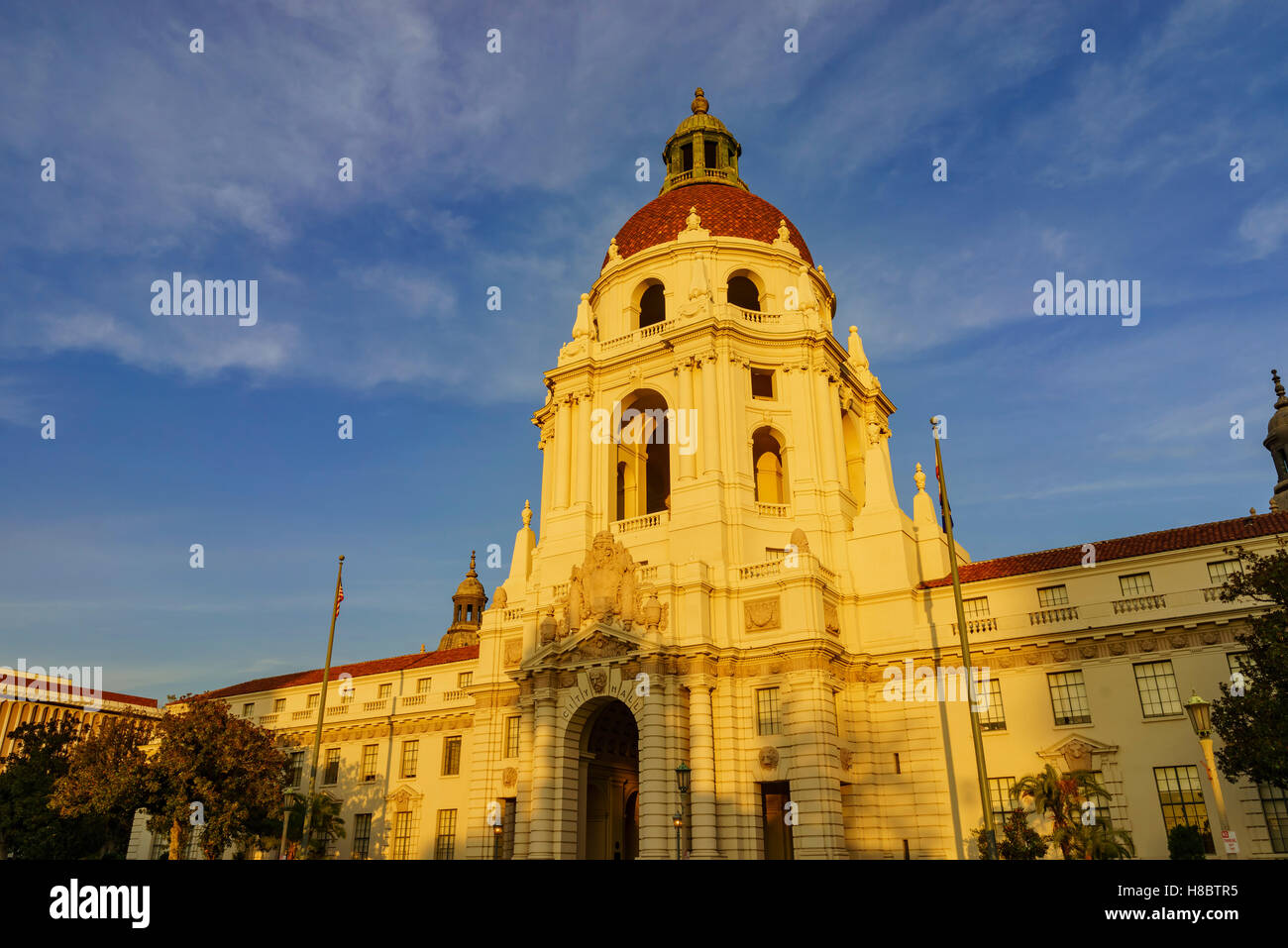 Beautiful pasadena city hall los hi-res stock photography and images ...