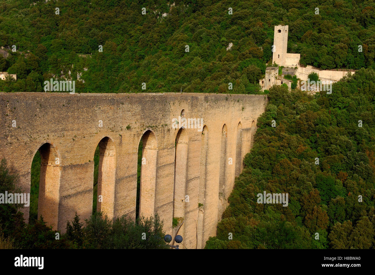 Spoleto, Umbria, Ponte delle torri, Tower Bridge, Italy, Europe Stock ...