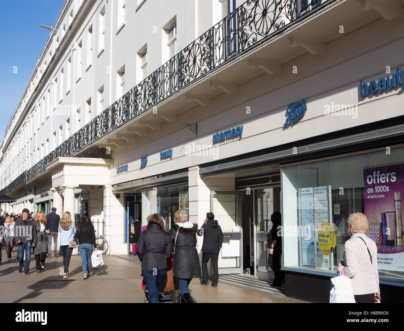 Parade, Royal Leamington Spa, Warwickshire Stock Photo - Alamy