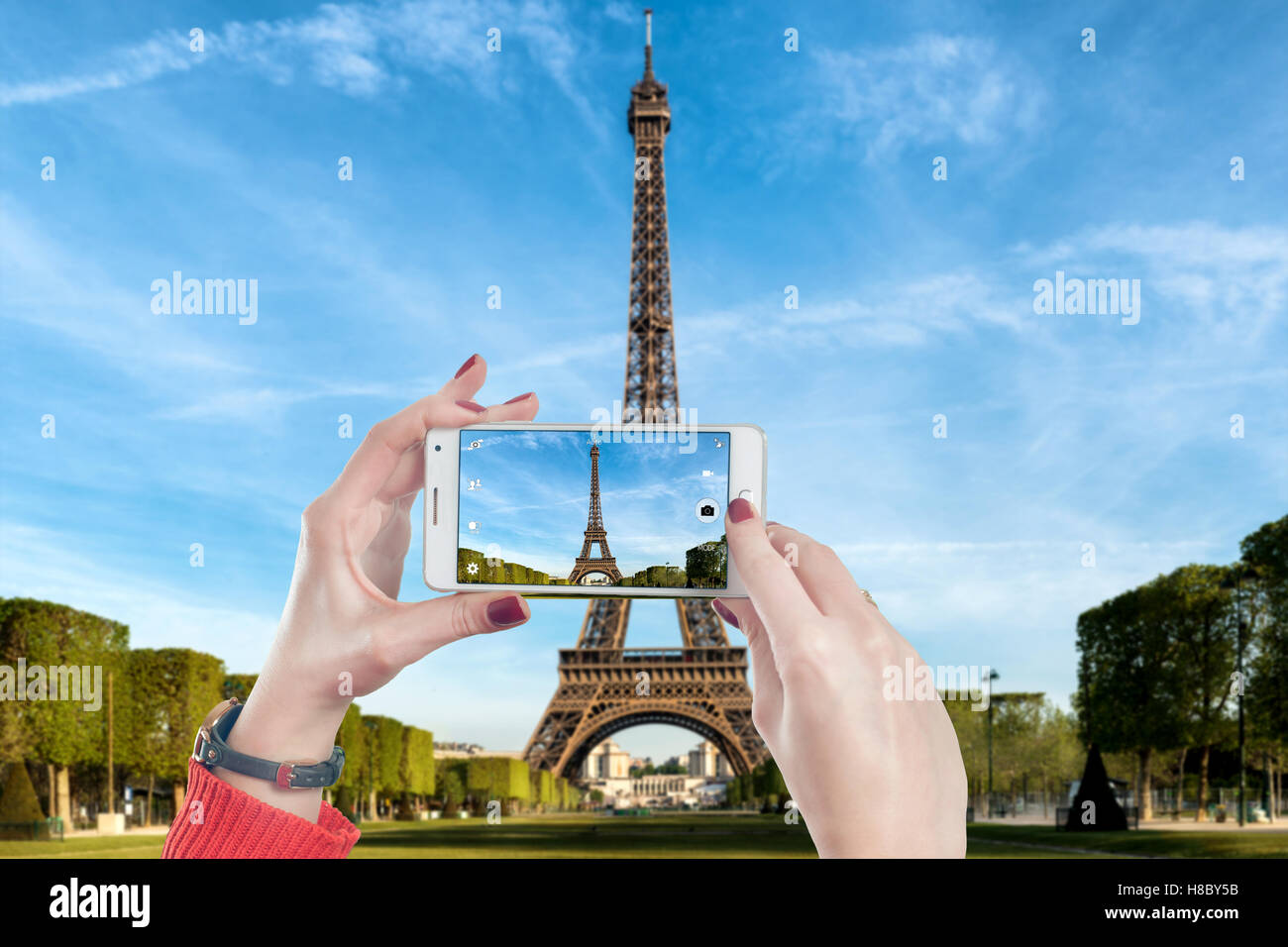 Mobile phone landscape photo hi-res stock photography and images - Alamy