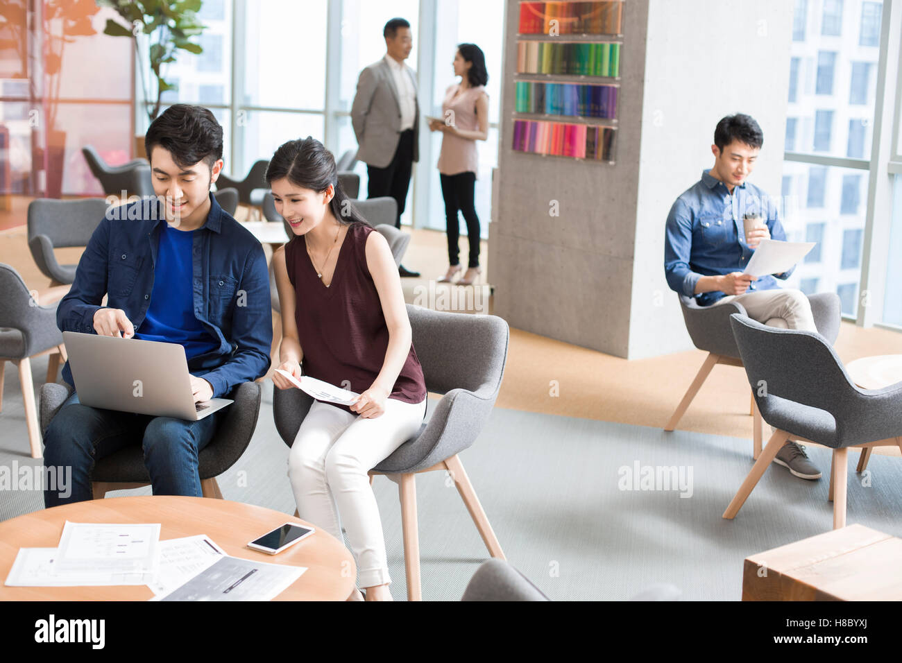 Chinese business people working in office Stock Photo - Alamy