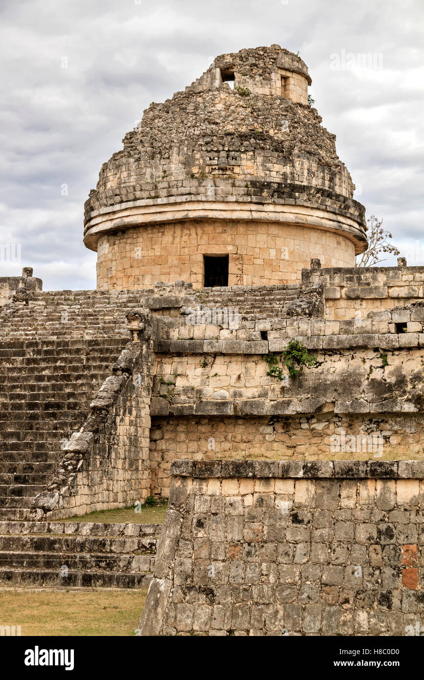 Mayan Observatory Chichen Itza Mexico Stock Photo - Alamy