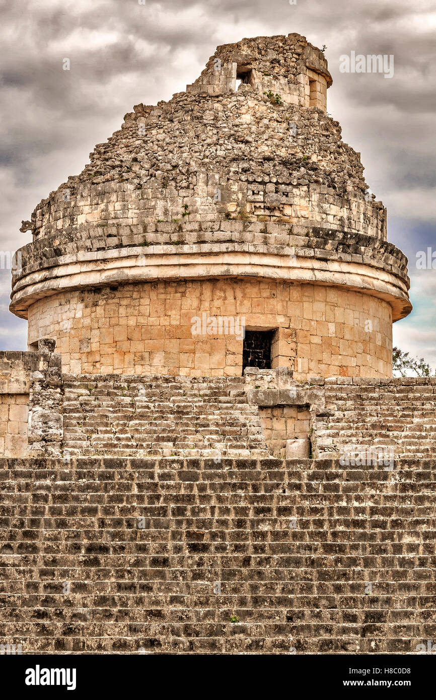 Mayan Observatory Chichen itza mexico Stock Photo - Alamy