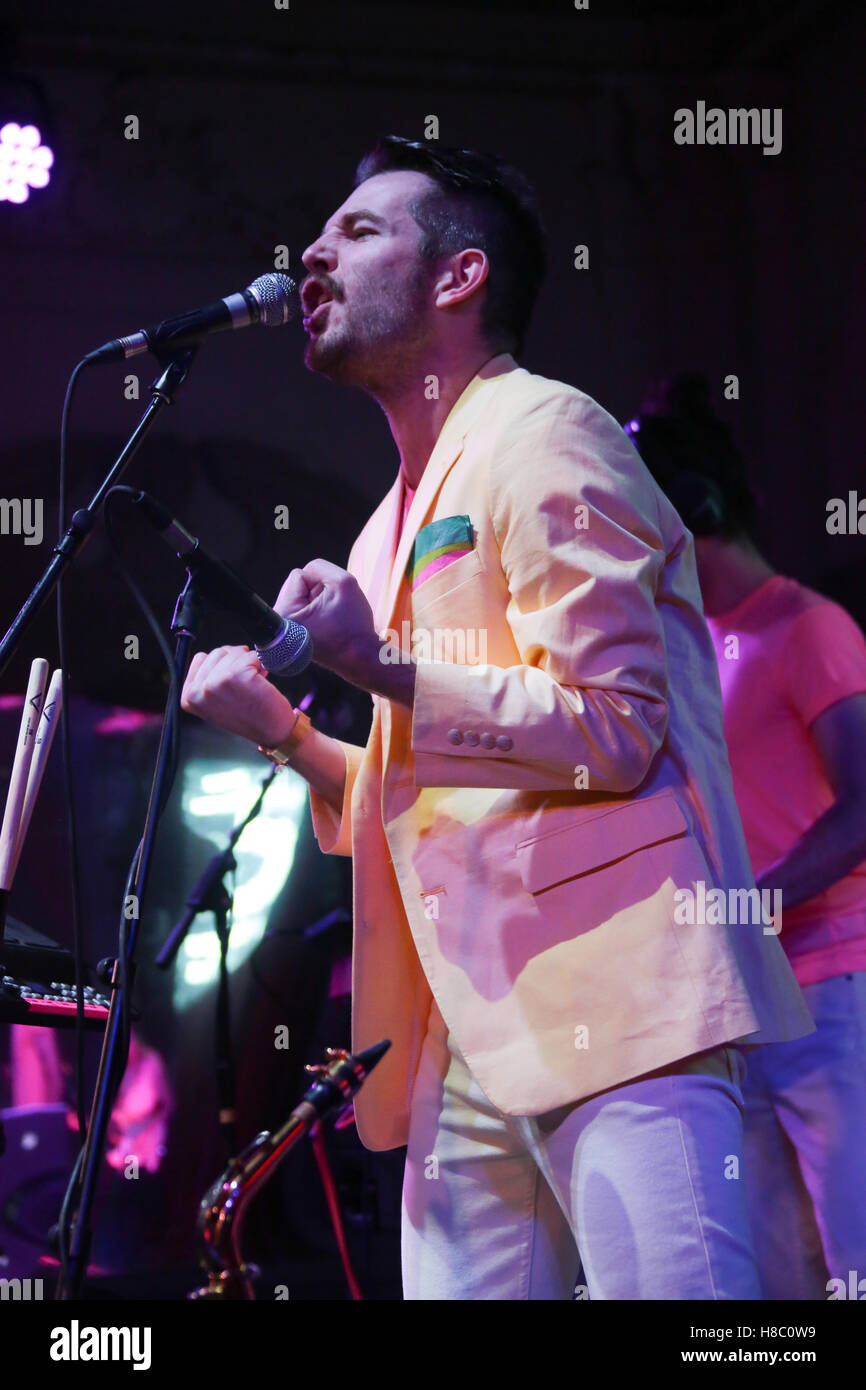 Rod Thomas (aka Bright Light Bright Light) performing live on stage at ...