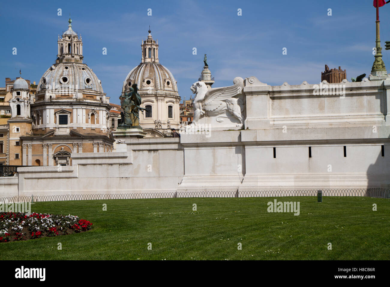 ancient roman building Stock Photo - Alamy