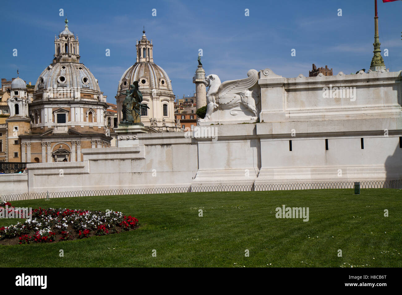 ancient roman building Stock Photo - Alamy