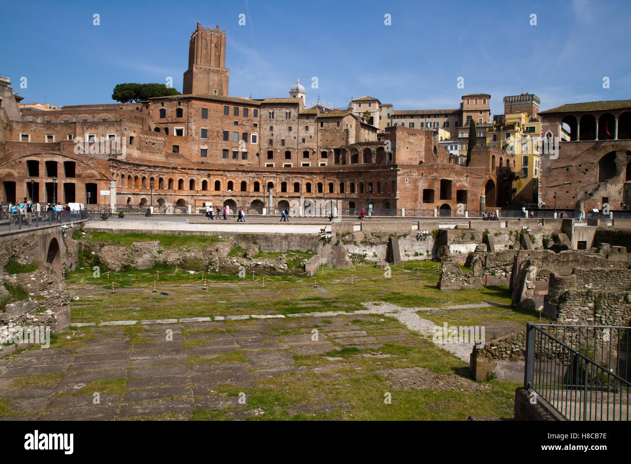 ancient roman building Stock Photo - Alamy
