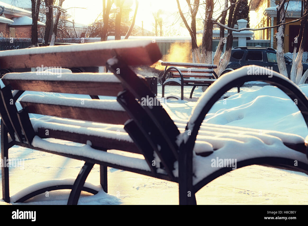 Winter Park bench Alley Stock Photo - Alamy