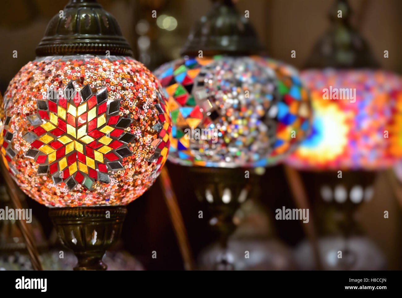 Most Arabic lighting are made up of thousands of different shapes and ...