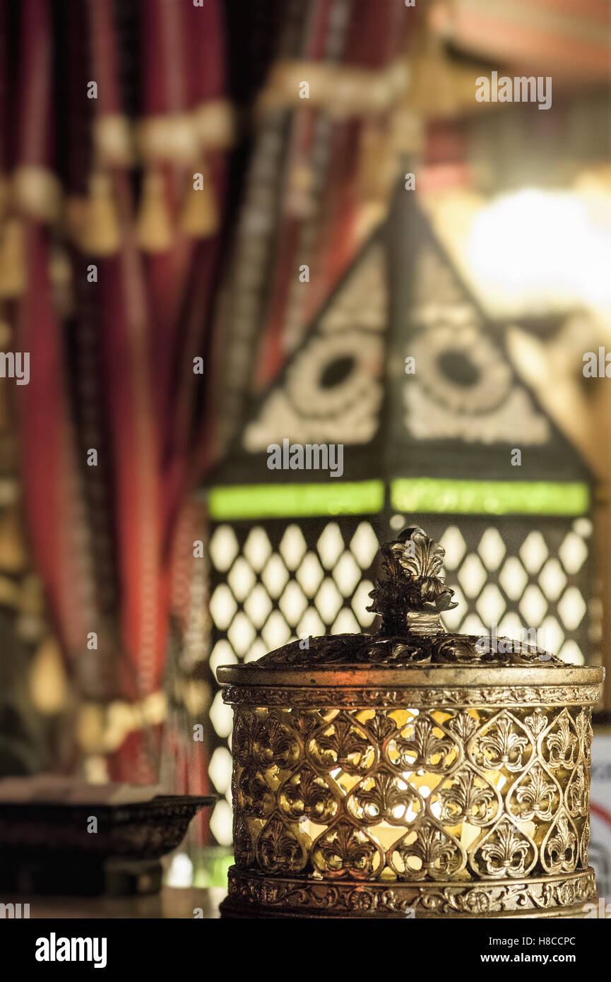 Arabic lamps hi-res stock photography and images - Alamy