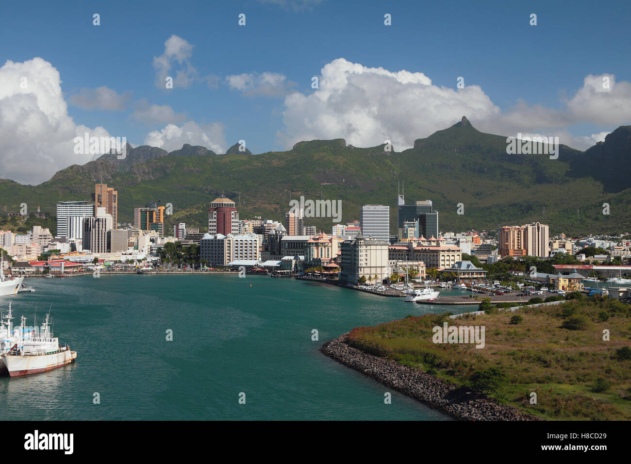 Bank of mauritius building hi-res stock photography and images - Alamy
