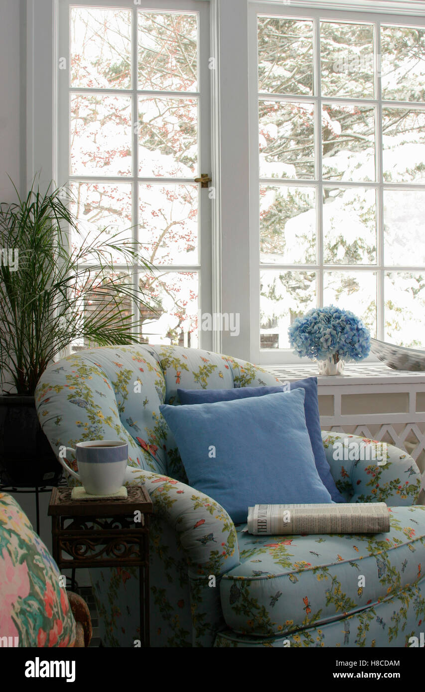 Interiors sitting room country hi-res stock photography and images - Alamy