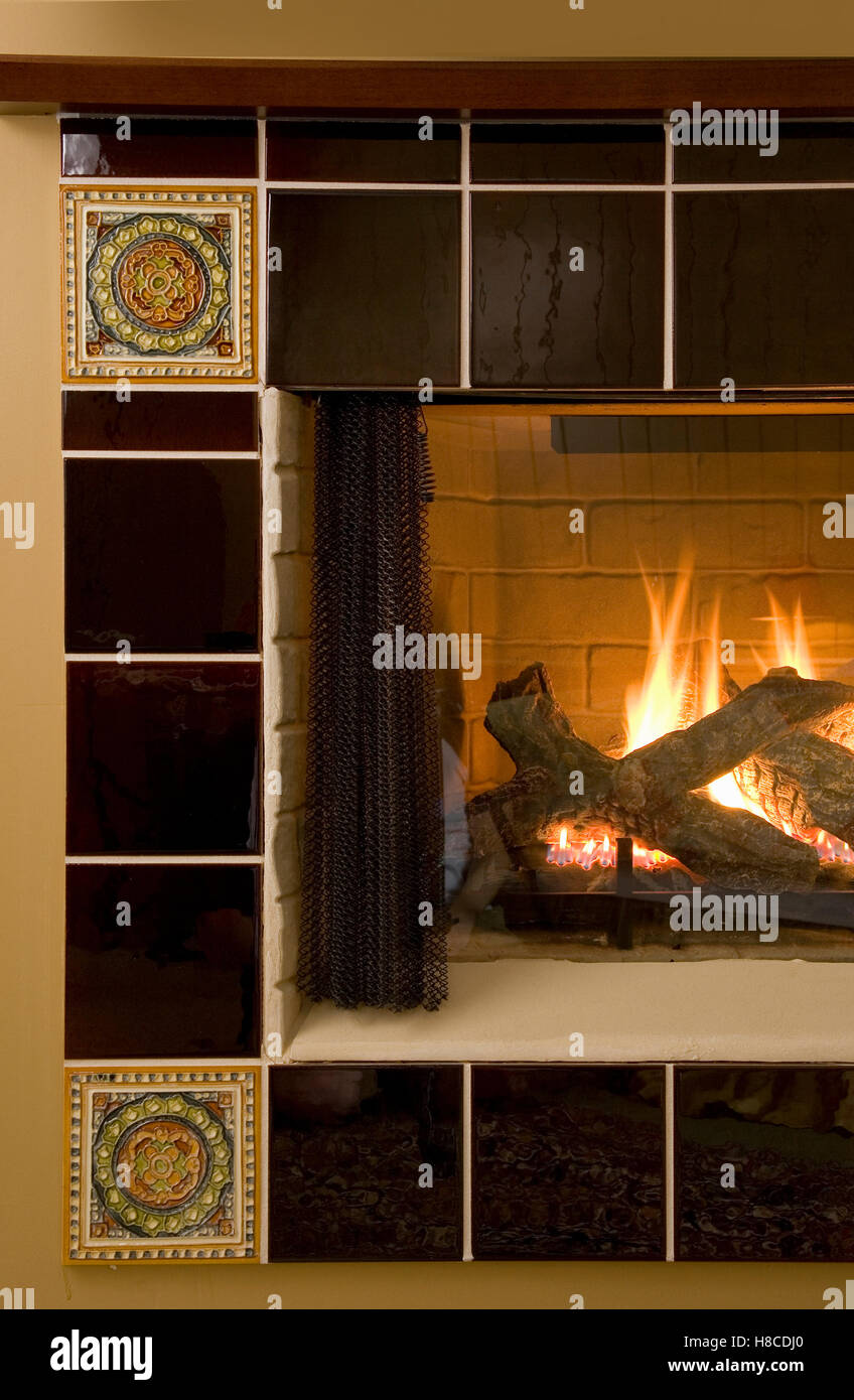 Ceramic tile fireplace surround hi-res stock photography and images - Alamy