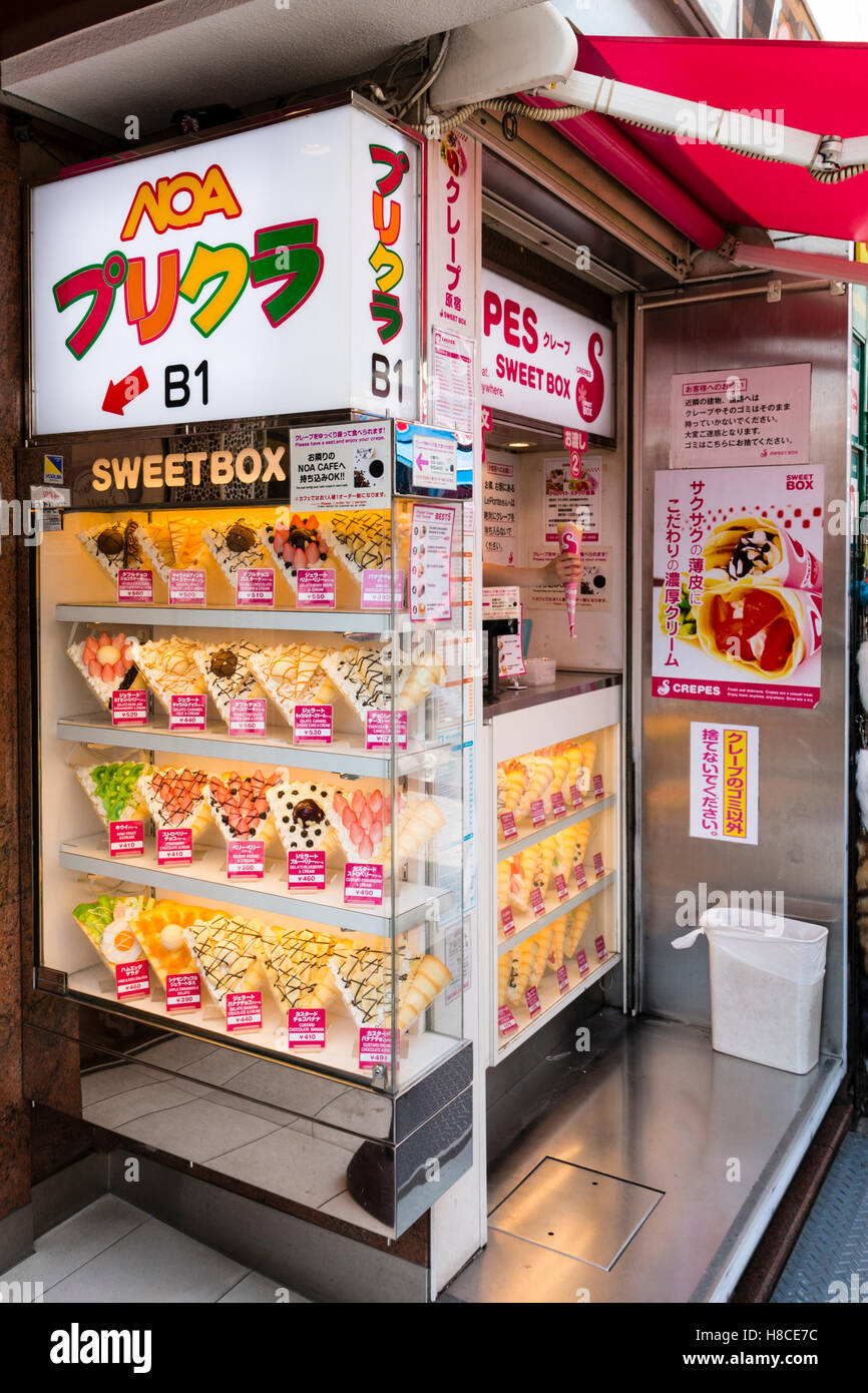 Crepes Display High Resolution Stock Photography and Images - Alamy