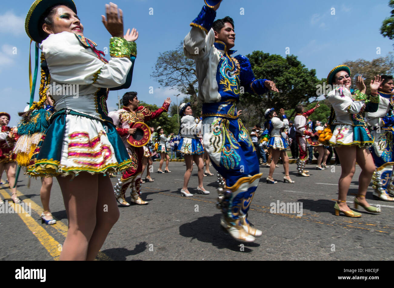 Folkloric dancers from the Puno region, Peru Stock Photo - Alamy