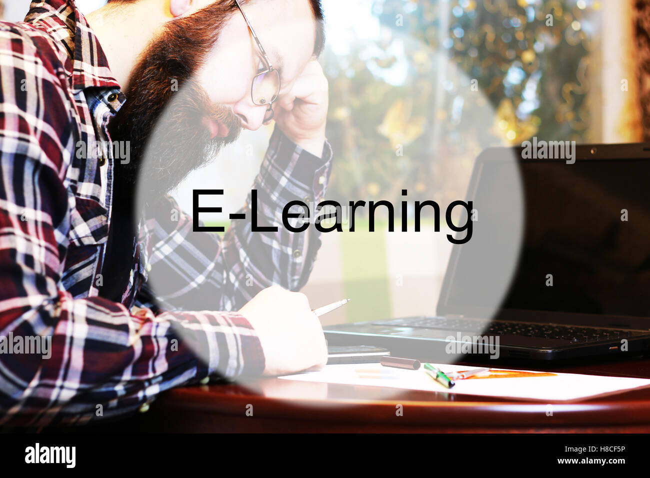 background study online education Stock Photo - Alamy