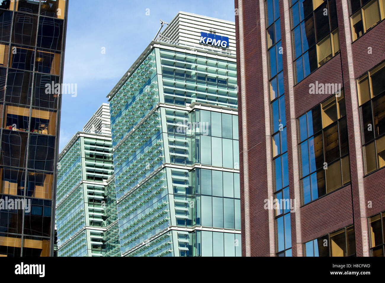 KPMG building One Snowhill, Snow Hill, Birmingham Stock Photo - Alamy