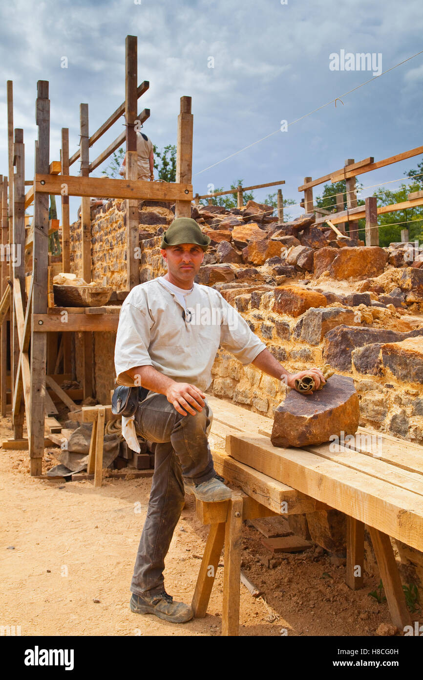 Medieval workers hi-res stock photography and images - Alamy