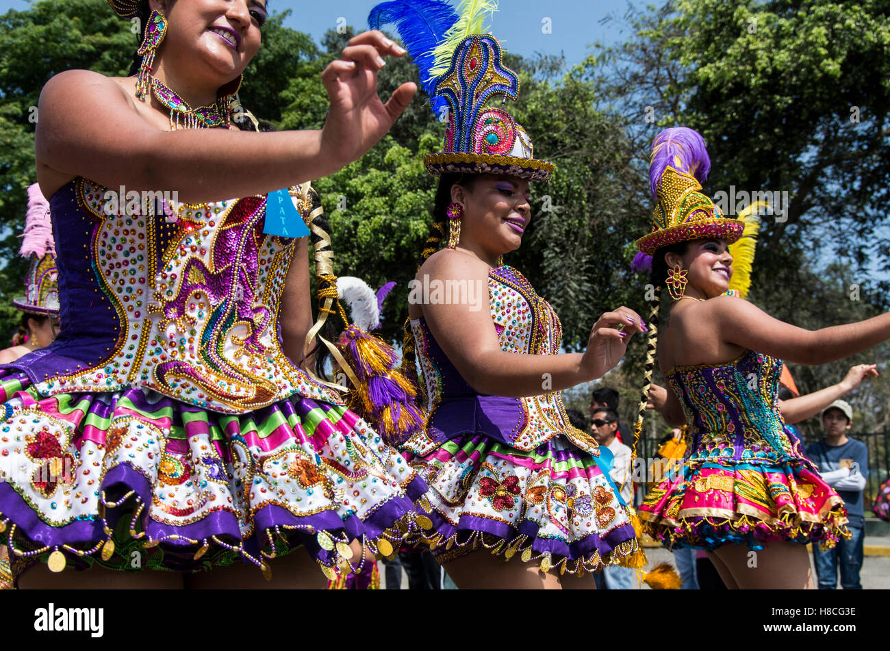 Folkloric dancers from the Puno region, Peru Stock Photo - Alamy