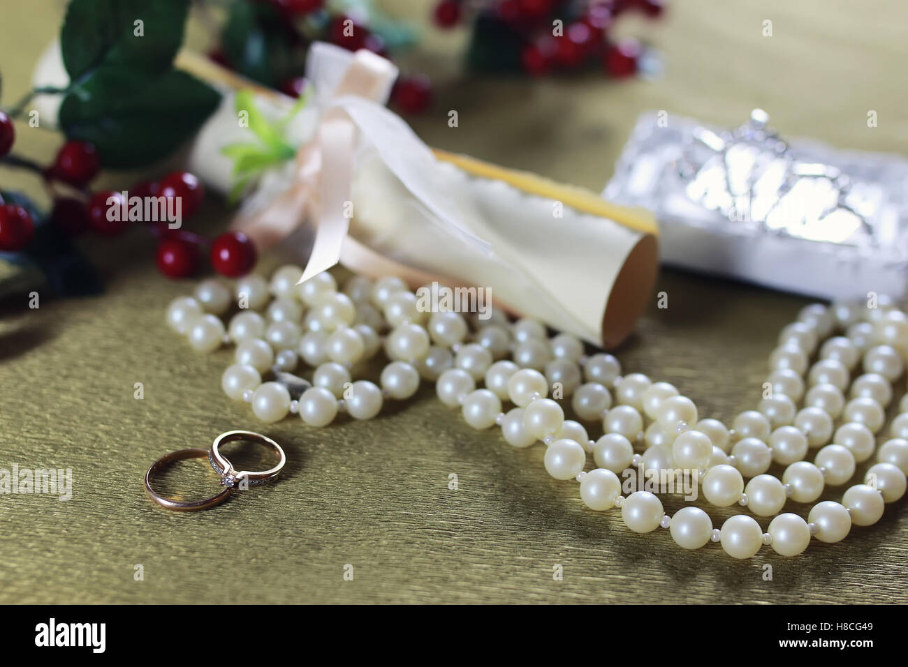 wedding ring background invitation Stock Photo - Alamy