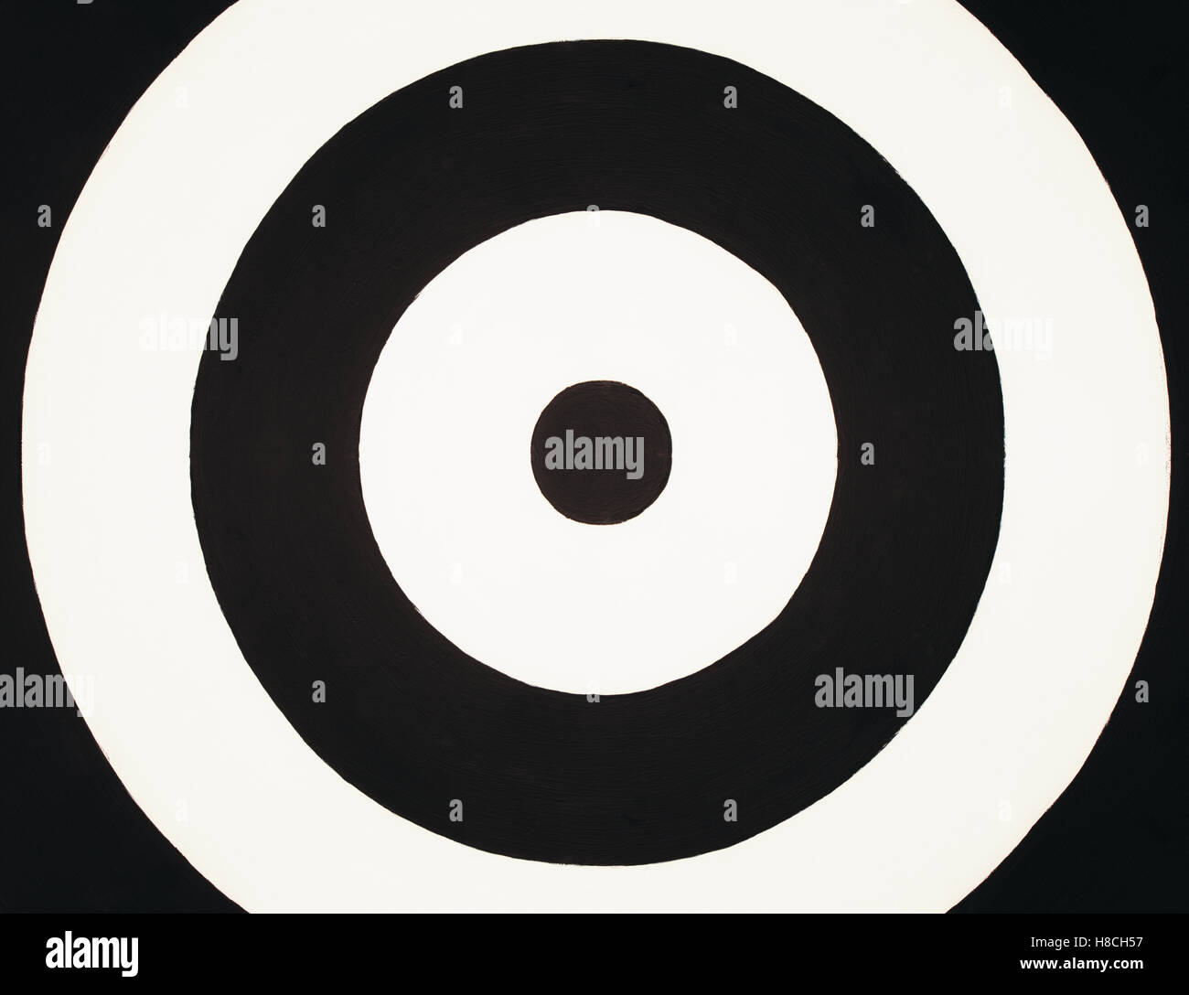 Big target. Black and white Stock Photo - Alamy