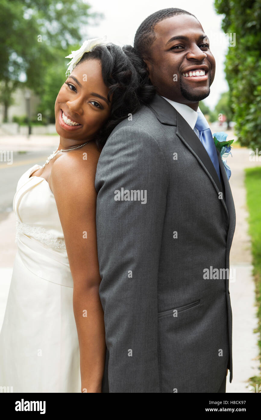 African bride and groom hi-res stock photography and images - Alamy