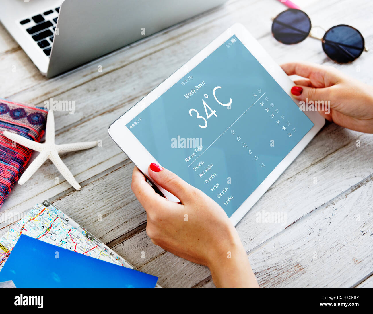 Weather forecast application temperature hi-res stock photography and ...