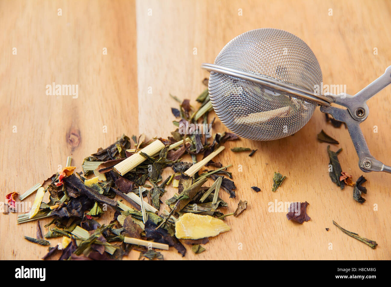 Benefits of loose leaf tea hi-res stock photography and images - Alamy