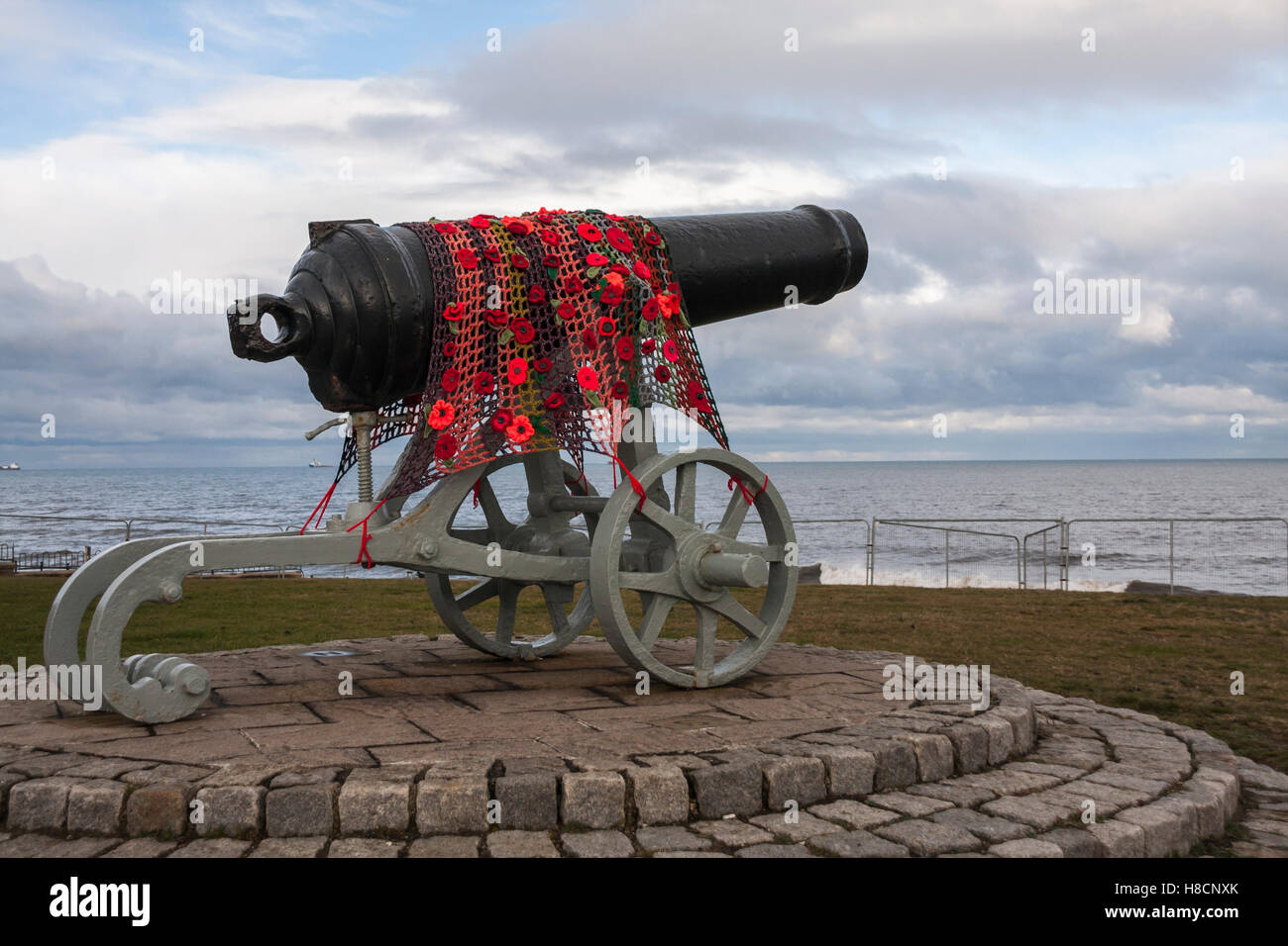 Sebastopol cannon hi-res stock photography and images - Alamy