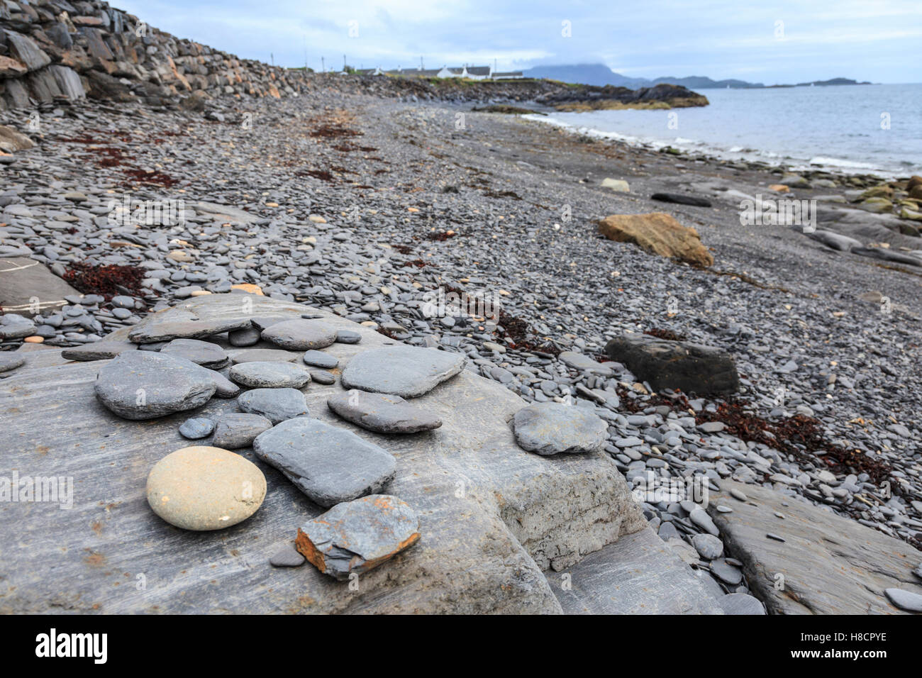 Slate beach hi-res stock photography and images - Alamy