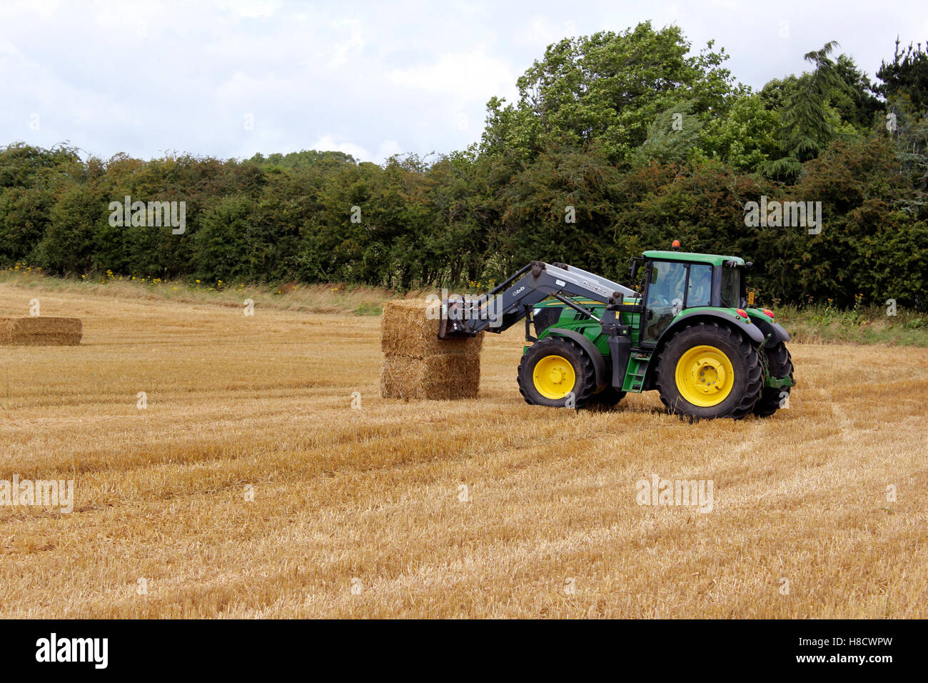 Stacking straw hi-res stock photography and images - Alamy