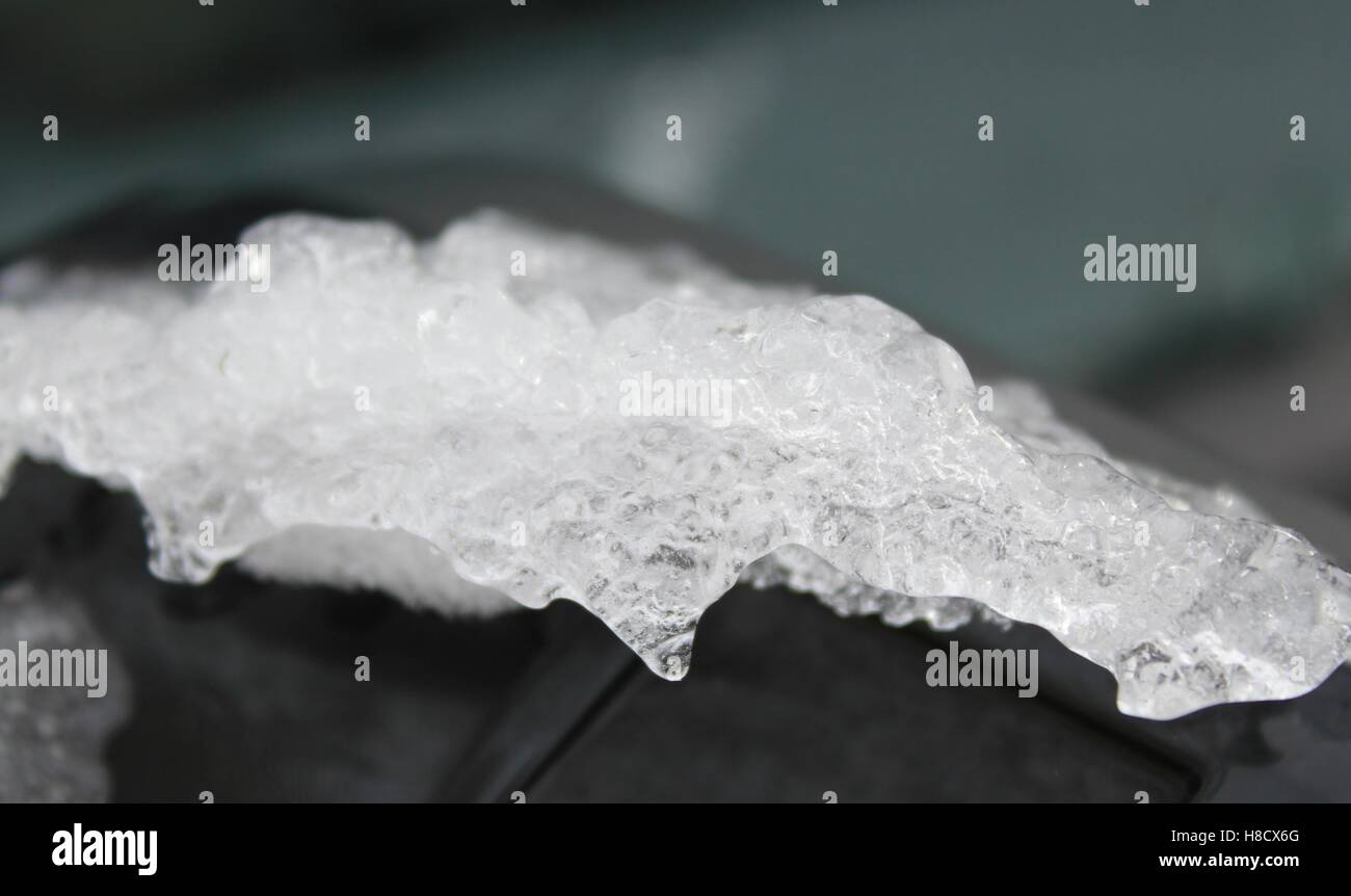 Ice water frozen freezing freeze cold hi-res stock photography and ...