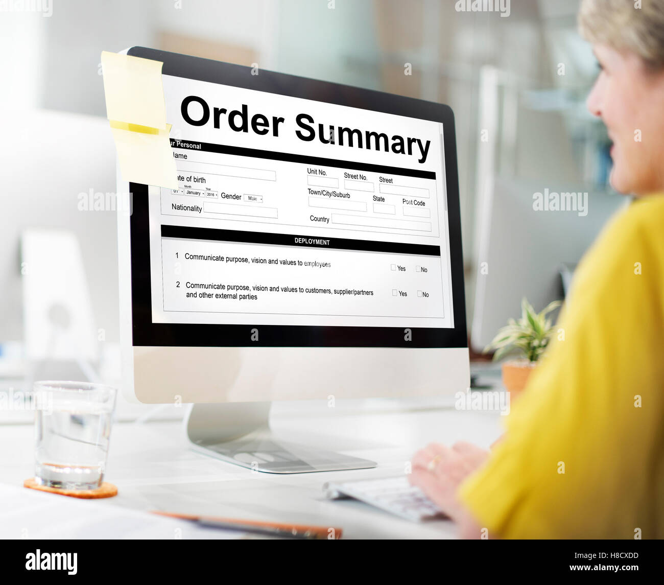 Order invoice hi-res stock photography and images - Alamy