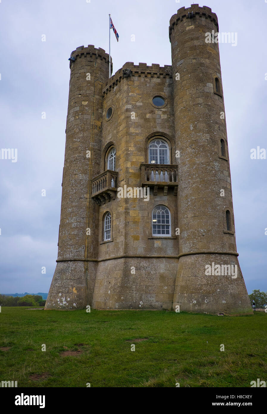 Broadway Tower in the Cotswolds Stock Photo - Alamy